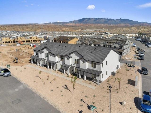 2214 S Wolverine Way Unit 2526, Washington, UT 84780