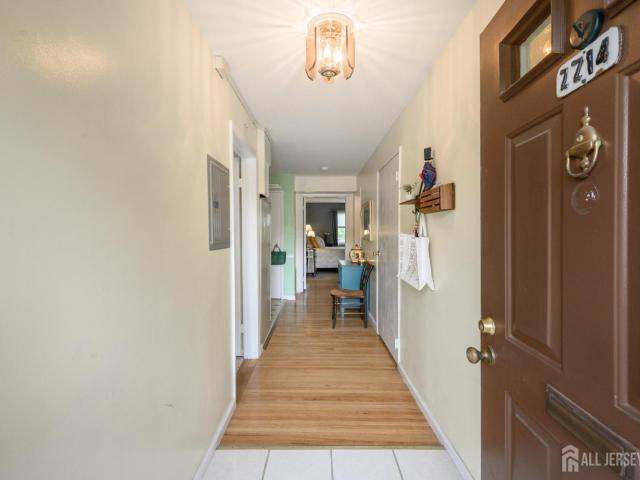 2214 Silver Court