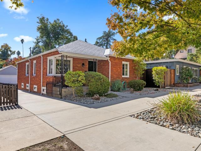 2214 U St, Sacramento, CA 95818 | MLS #226028