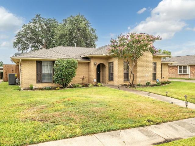 2214 Valley Mill, Carrollton, TX 75006 | MLS #21219 | Compass