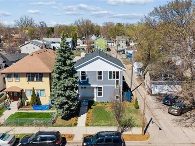 2214 4th Ave N, Minneapolis, MN 55405