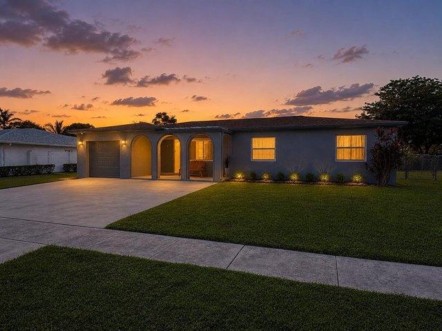 22157 Aquila St, Boca Raton, FL 33428