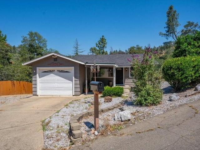 22158 Sunshine Way, Redding, CA 96003