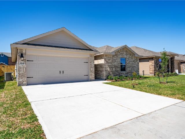 2215 Medusa Dr, Portland, TX 78374 | MLS #474956 | Compass