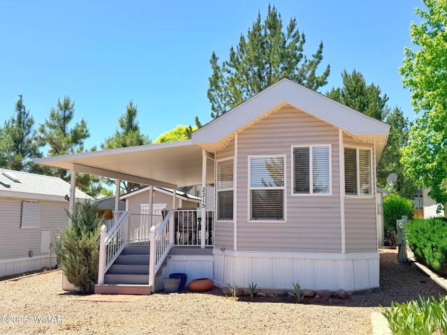 2215 Old Crooks Trail