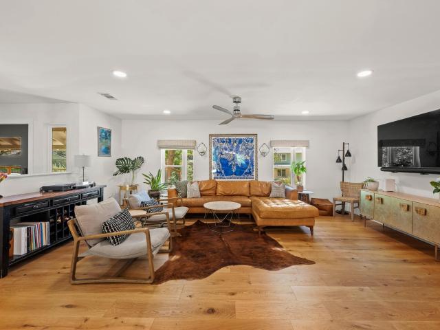 2215 Alta Vista Ave