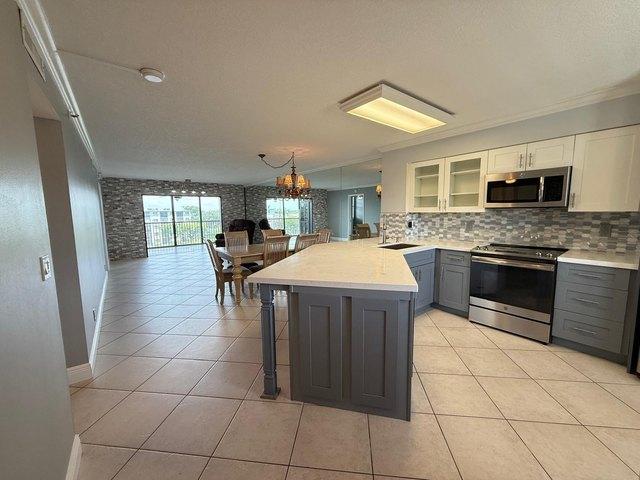 2215 Cypress Island Dr Apt 505, Pompano Beach, FL 33069