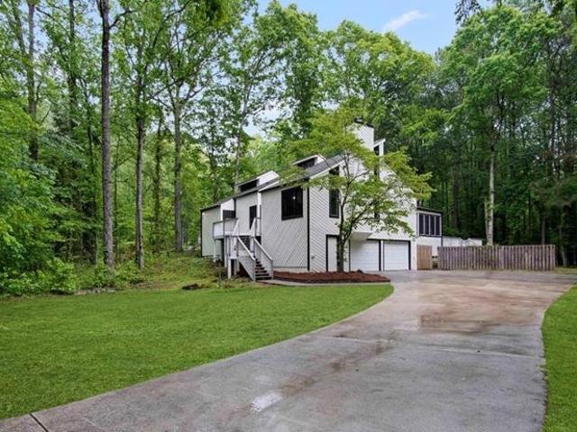 2215 Carlyle Dr, Marietta, GA 30062