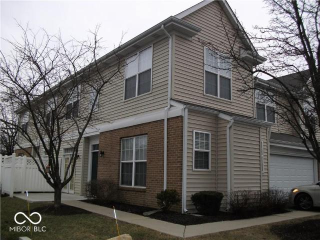 2215 Colfax Lane