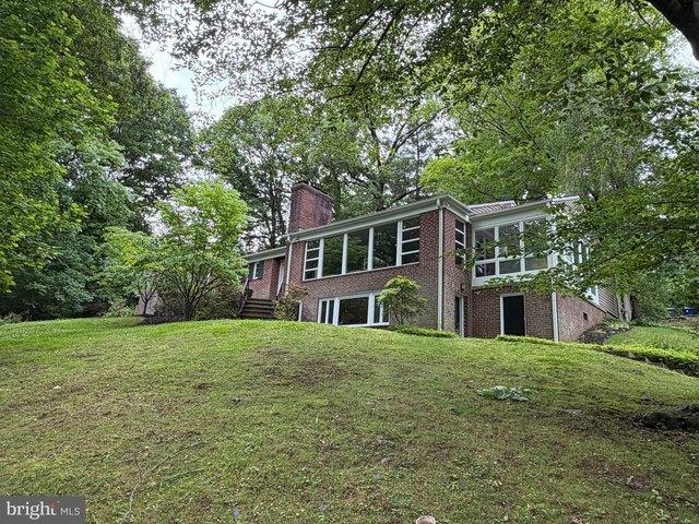 2215 Cross Country Blvd, Baltimore, MD 21209