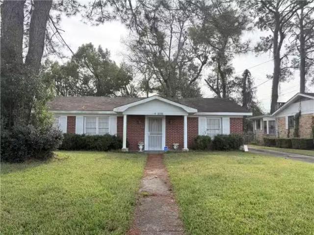 2215 DIVISION ST, MOBILE, AL 36617