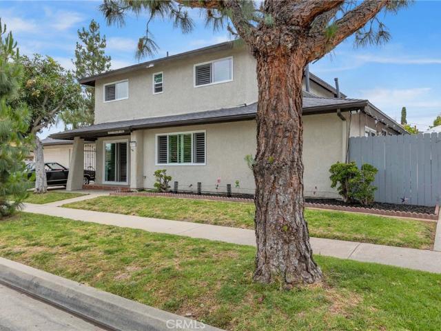 2215 E Avalon Ave, Santa Ana, CA 92705 | MLS #OC26056