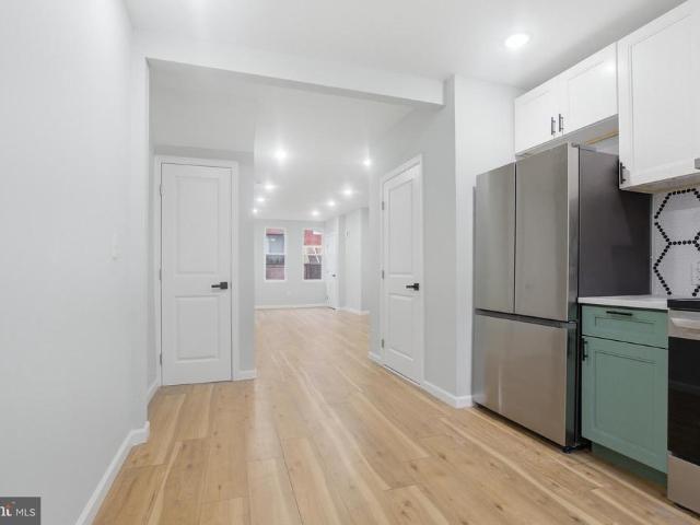 2215 Earp Street