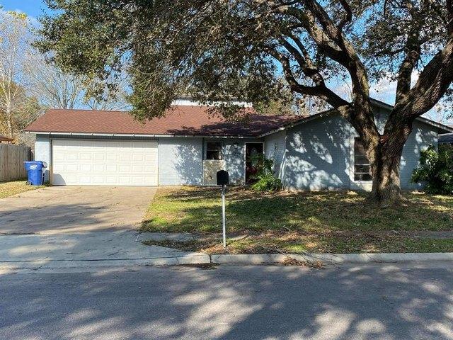 2215 Gontier Dr, Bay City, TX 77414