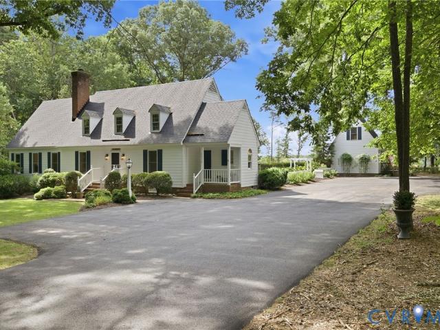 2215 Huguenot Trail