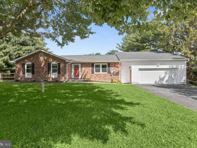 2215 Ridgemont Dr, Finksburg, MD 21048