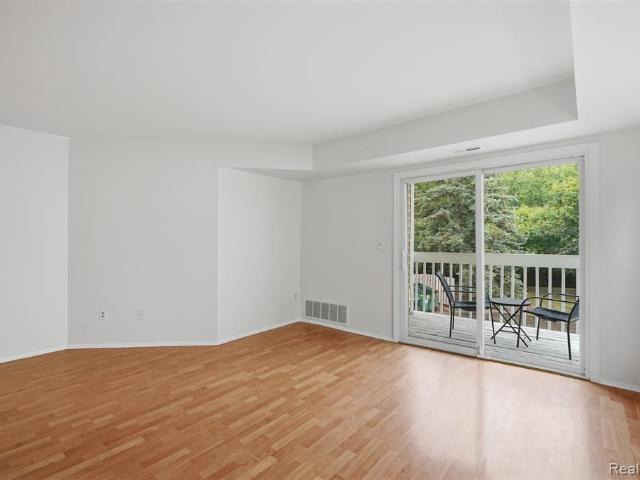 2215 S Huron Parkway # 1
