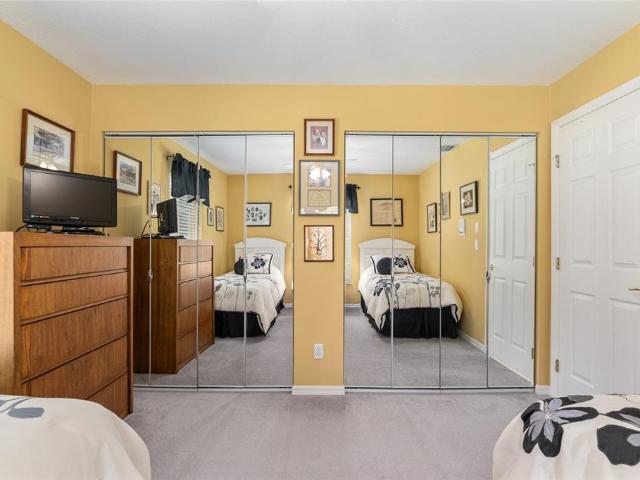 2215 Spring Hill Ct, Ocala, FL 34471 | MLS #OM692185