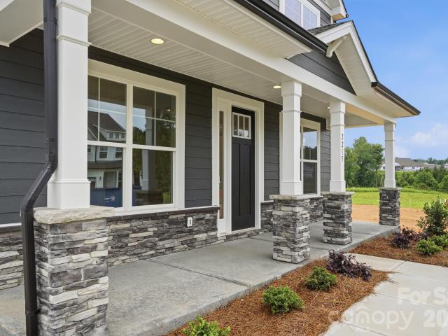 2215 Tabor Road