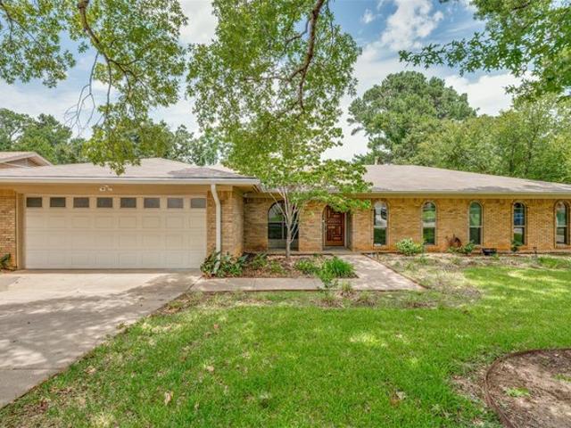 2215 W Sanford St, Arlington, TX 76012