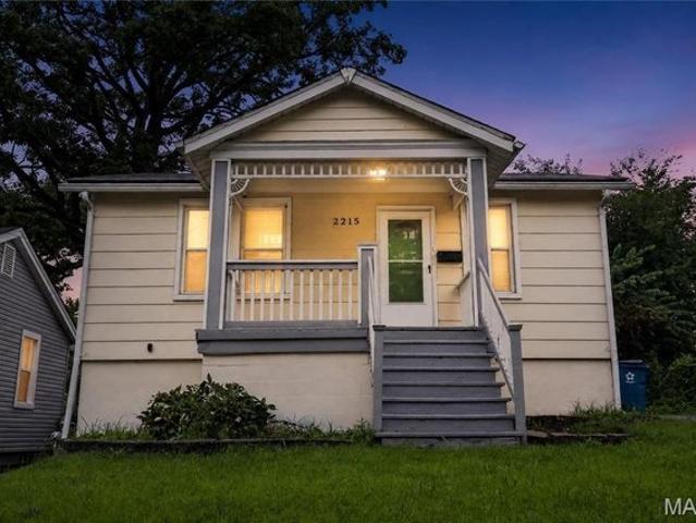 2215 Wallis Ave, Overland, MO 63114