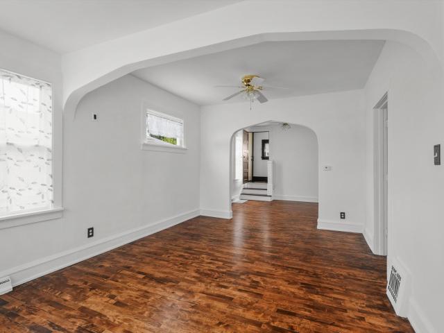 2215 11th St