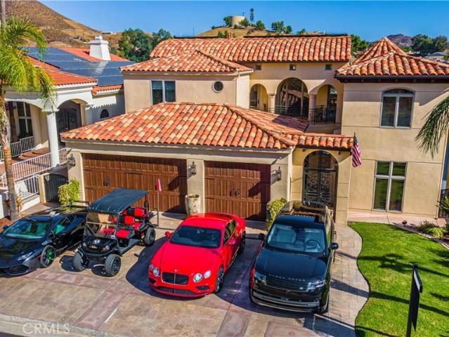 22166 W San Joaquin Drive W