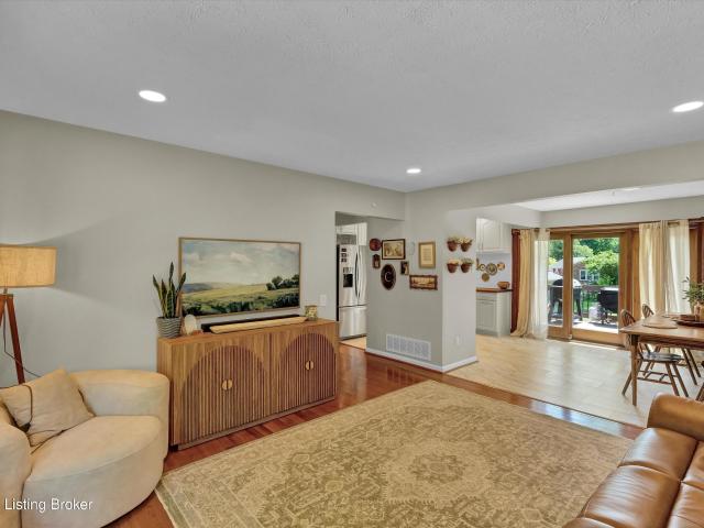 2216 Alice Kay Dr