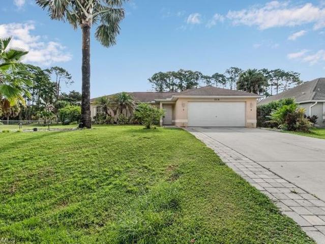 2216 Belvidere St, North Port, FL 34286