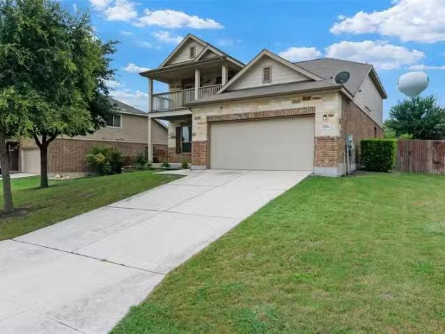 2216 Broken Wheel Ln, New Braunfels, TX 78130