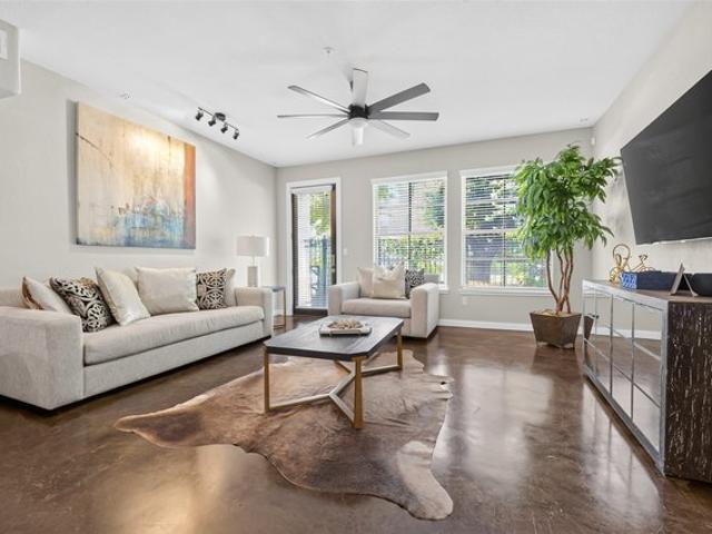 2216 Chenevert St Unit 7, Houston, TX 77003