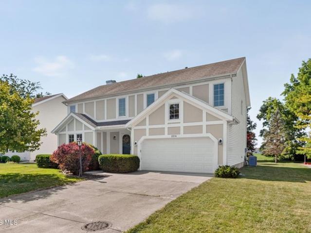 2216 Coe Ct, Perrysburg, OH 43551