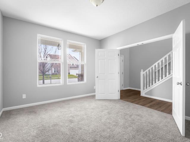 2216 Creek Bank Drive