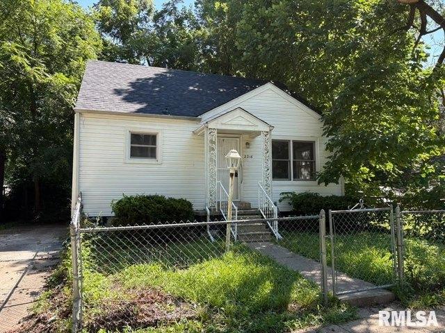 2216 E Lawrence Ave, Springfield, IL 62703