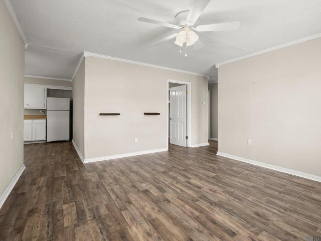 2216 Lee Dr