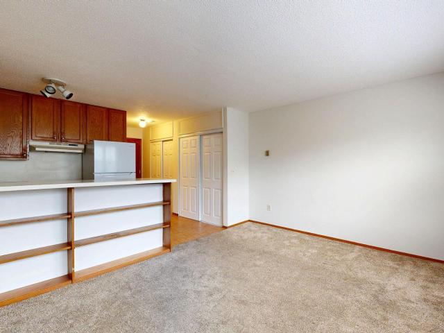 2216 Pleasant Avenue # 204