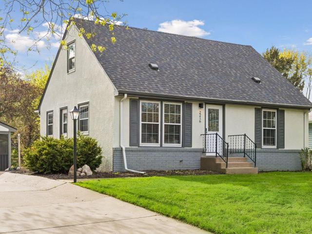 2216 Thorndale Ave, New Brighton, MN 55112 | MLS #7066