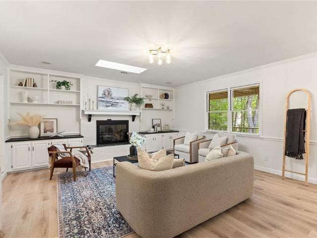 2216 Whites Mill Road