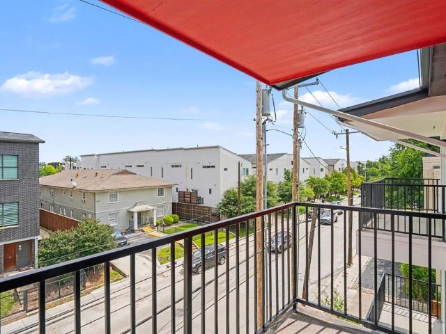 2217 N Fitzhugh Avenue # 302