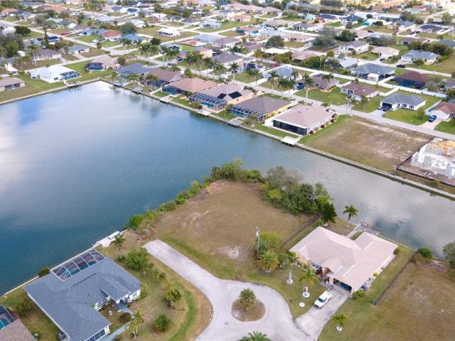 2217 NE 2nd St, Cape Coral, FL 33909 | MLS #2026008