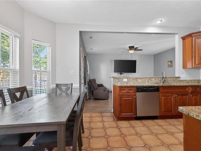 2217 Arrowstone CT