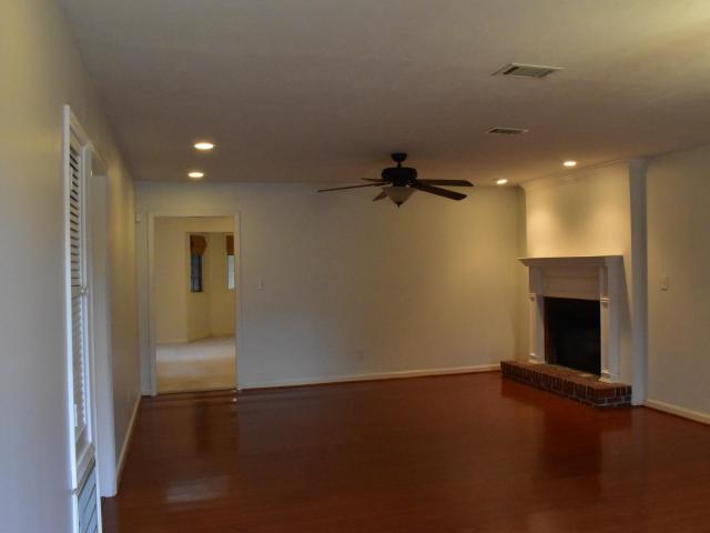 2217 Buckingham Drive