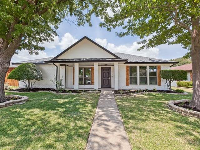 2217 Crystal Creek Ln, Garland, TX 75040