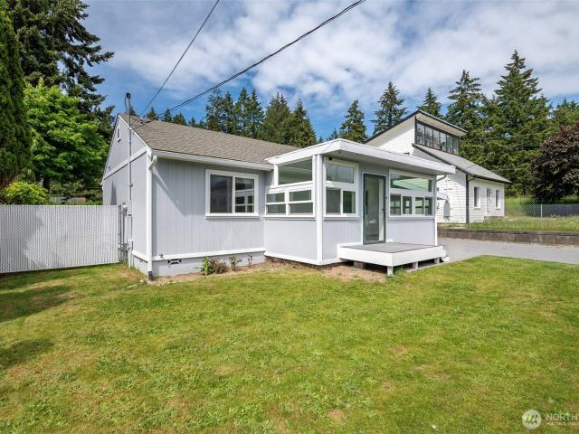2217 E 64th Street