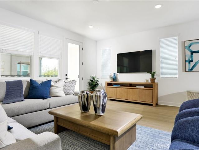 2217 W Orange 17