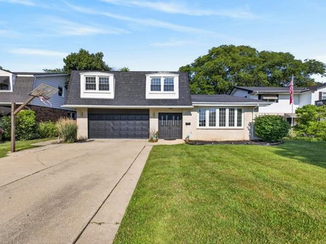 2217 Westwood Dr, Hillside, IL 60162
