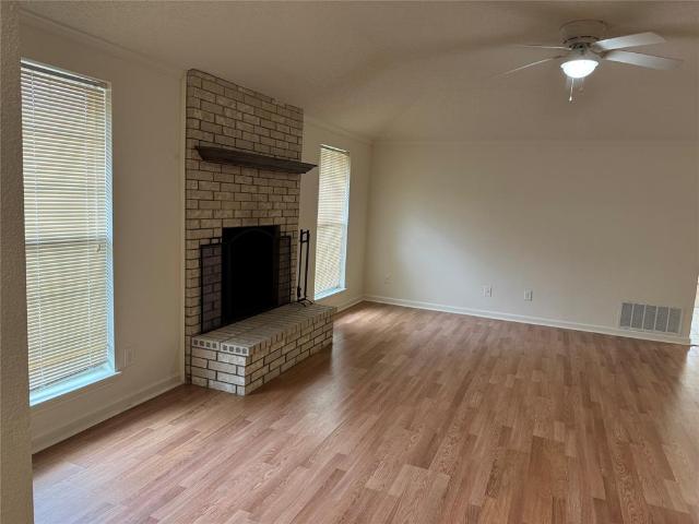 2217 Woodcreek # B