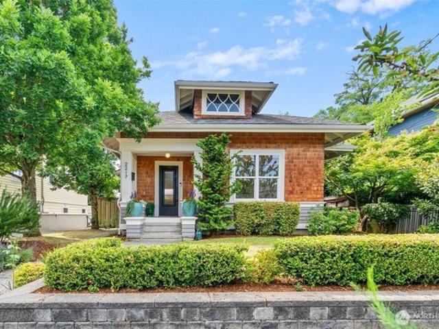 2217 4th Ave N, Seattle, WA 98109