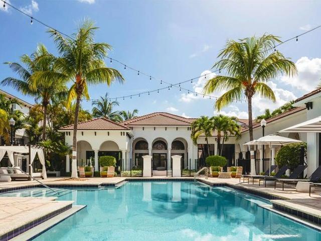 22182 Bella Lago Dr, Boca Raton, FL 33433