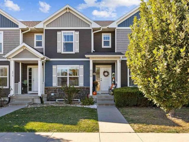 2218 NW Tranquil Ct, Cedar Rapids, IA 52405